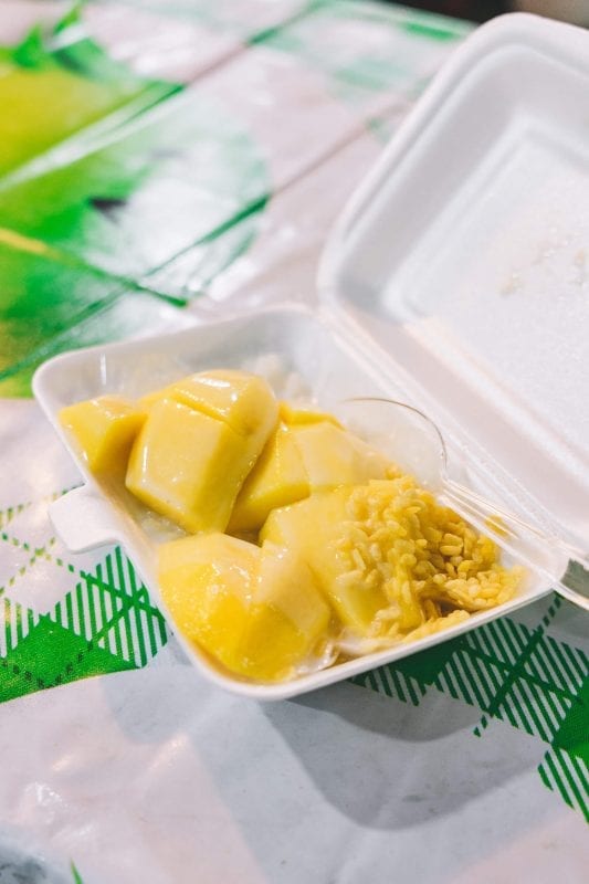 Ploen Ruedee Night Market. Chiang Mai. Thailand