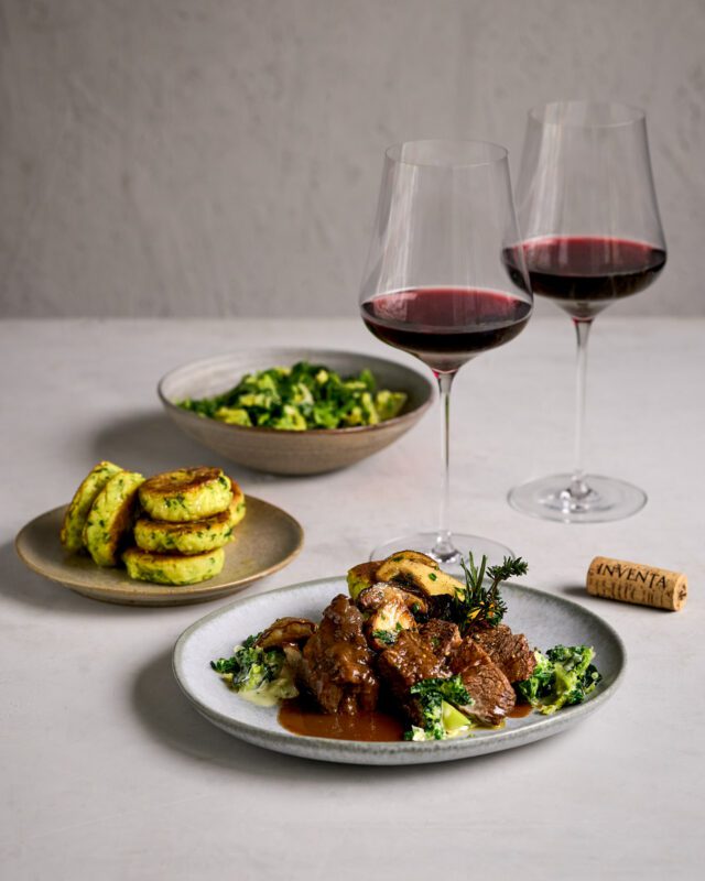 Rezept für geschmorte Rinderbacken zum Rotwein